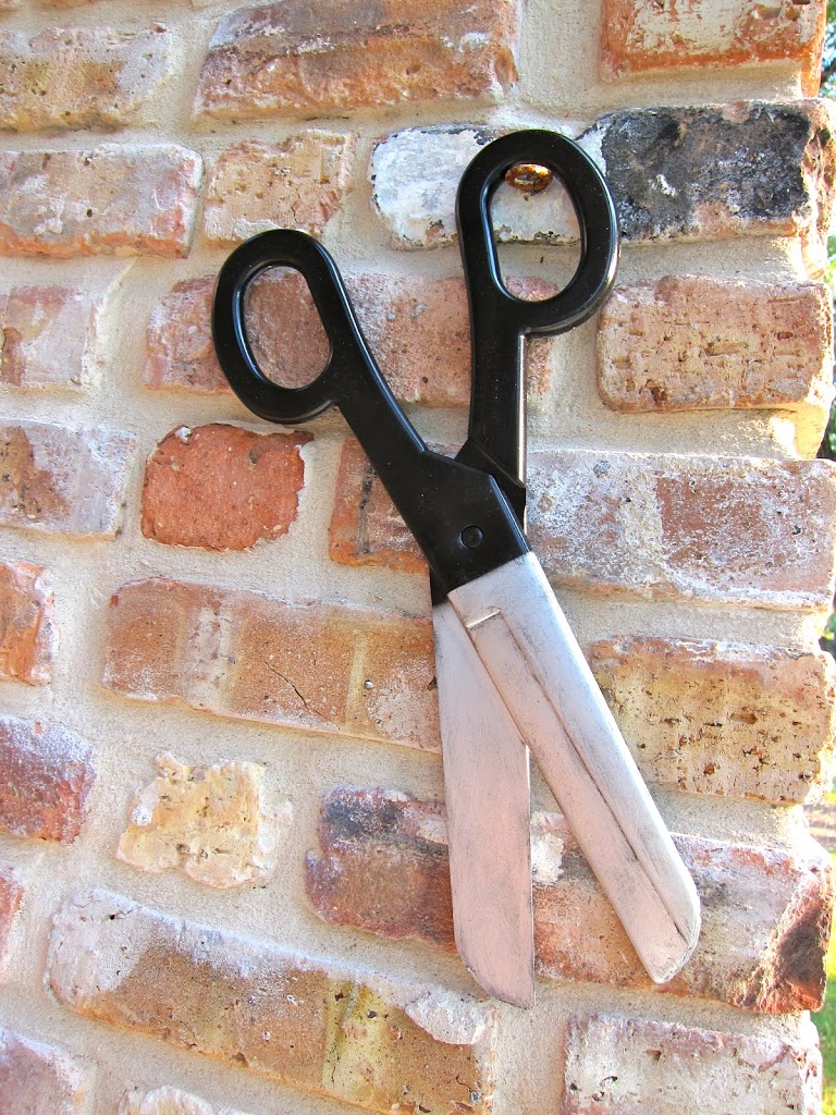 Large Scissor Wall Art from Dollar Tree Plastic Toy - Morena's Corner