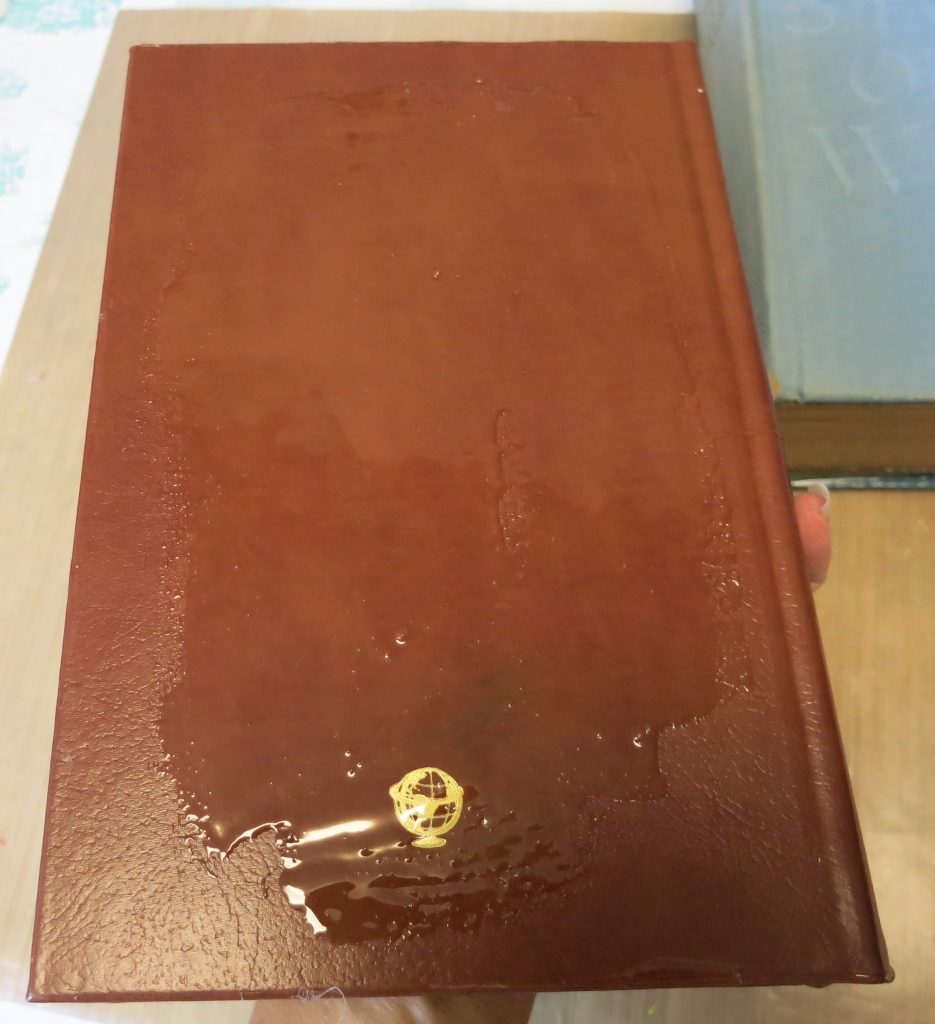 Book Lamp: Create DIY Decor with Goodwill Finds - Morena's Corner