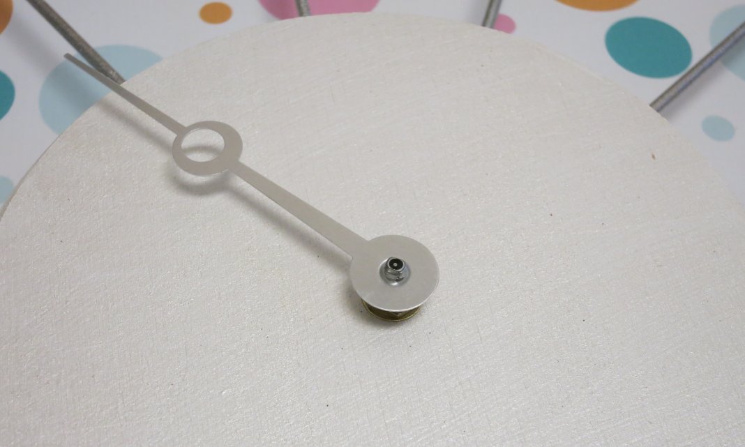 DIY Atomic Retro Clock - Morena's Corner