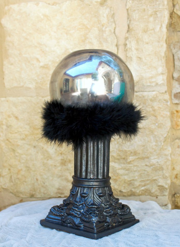 Make Your Own Glowing Crystal Ball - Morena's Corner