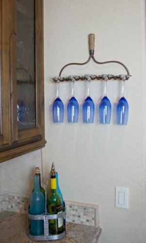 Rake Wine Glass Holder Tutorial - Morena's Corner