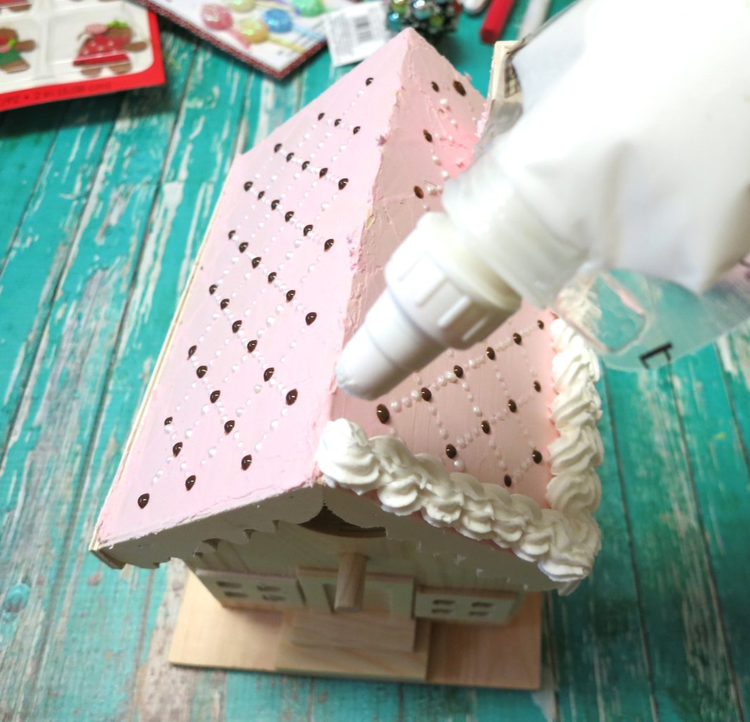 Holiday Decor: Faux Candy House DIY - Morena's Corner