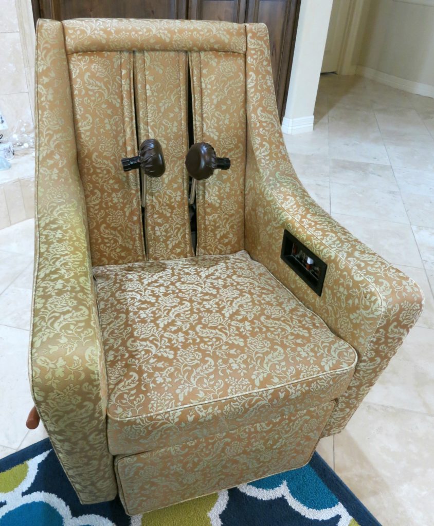 My Infamous Retro Massage Chair from Goodwill San Antonio - Morena's Corner