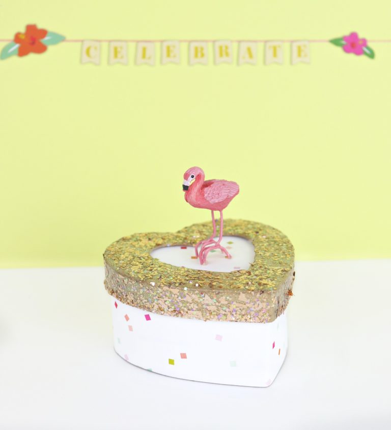 Flamingo Party Favor Boxes Tutorial - Morena's Corner