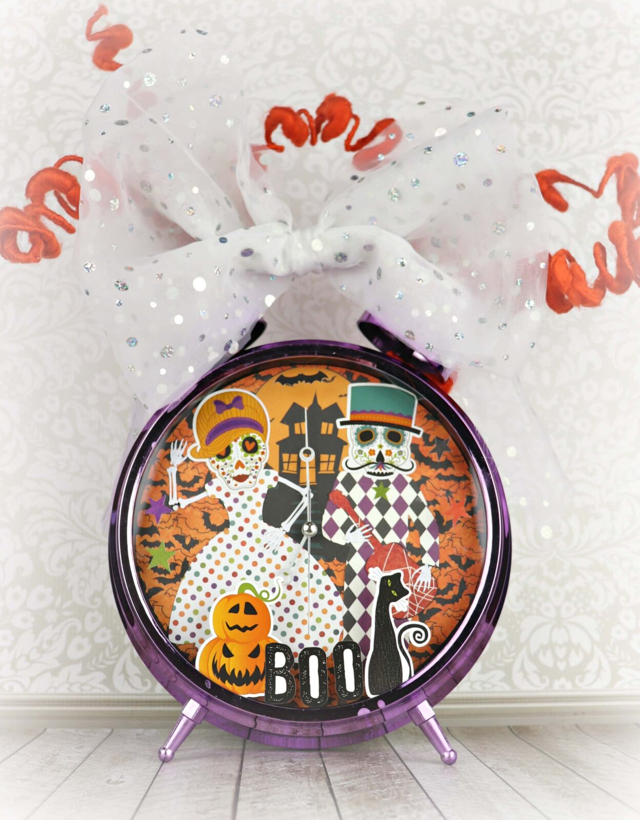 Spooky Halloween Clock Tutorial: Skeletons and Bats, Oh My! - Morena's ...