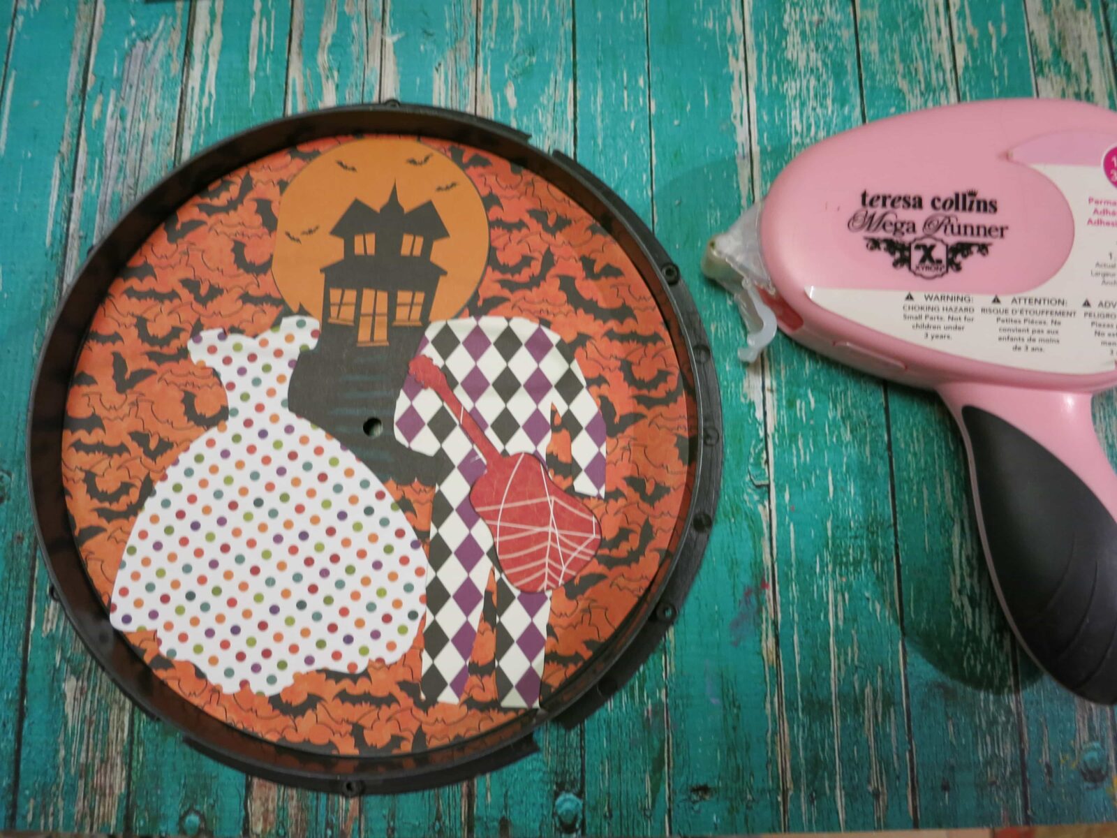 Spooky Halloween Clock Tutorial: Skeletons and Bats, Oh My! - Morena's ...