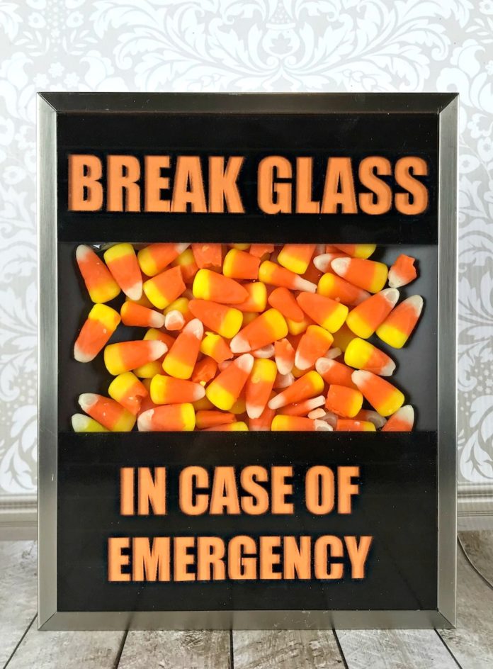 Break Glass in Case of Emergency Candy Decor - Morena's Corner