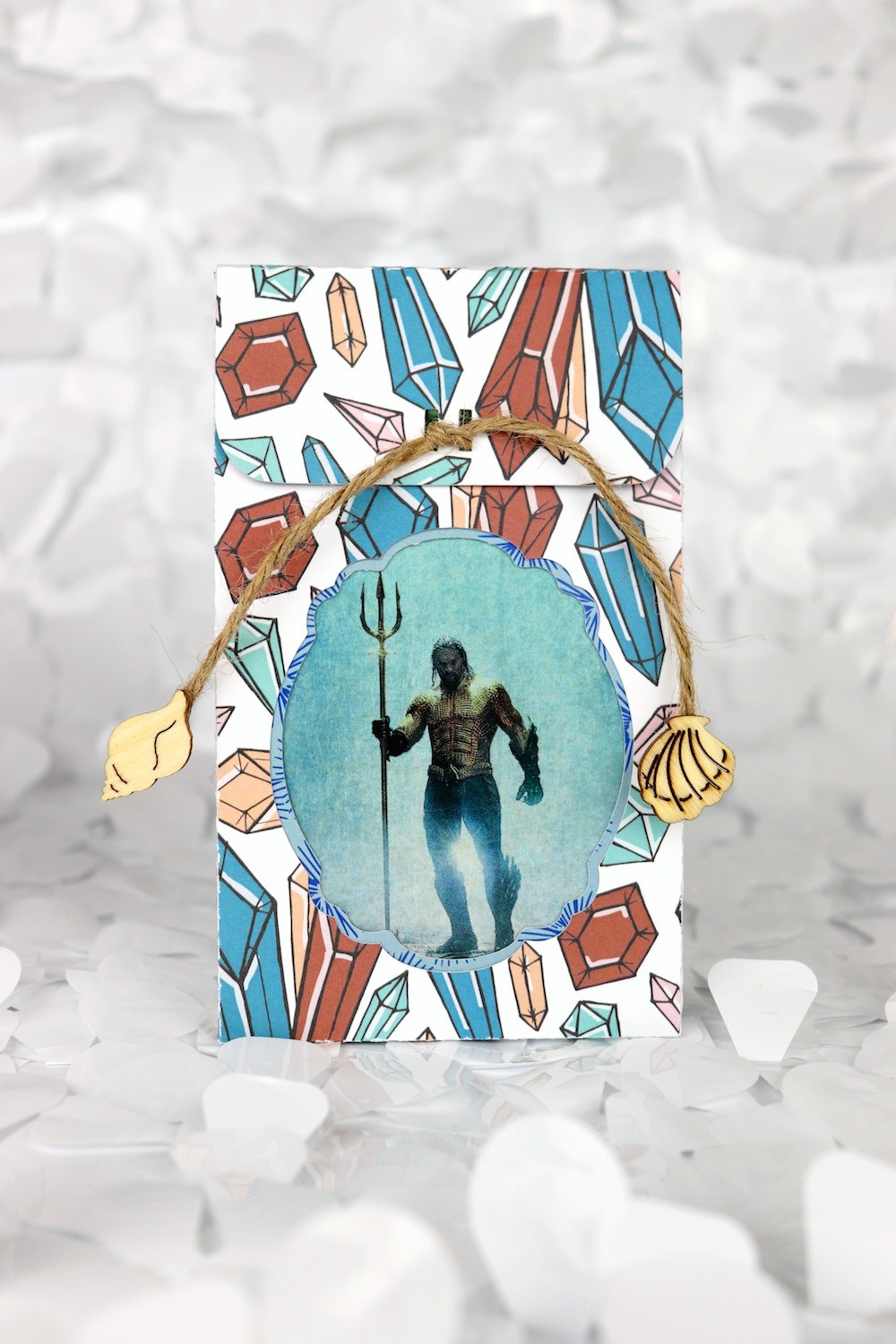 Aquaman Craft: Jason Momoa Treat Bags DIY - Morena's Corner