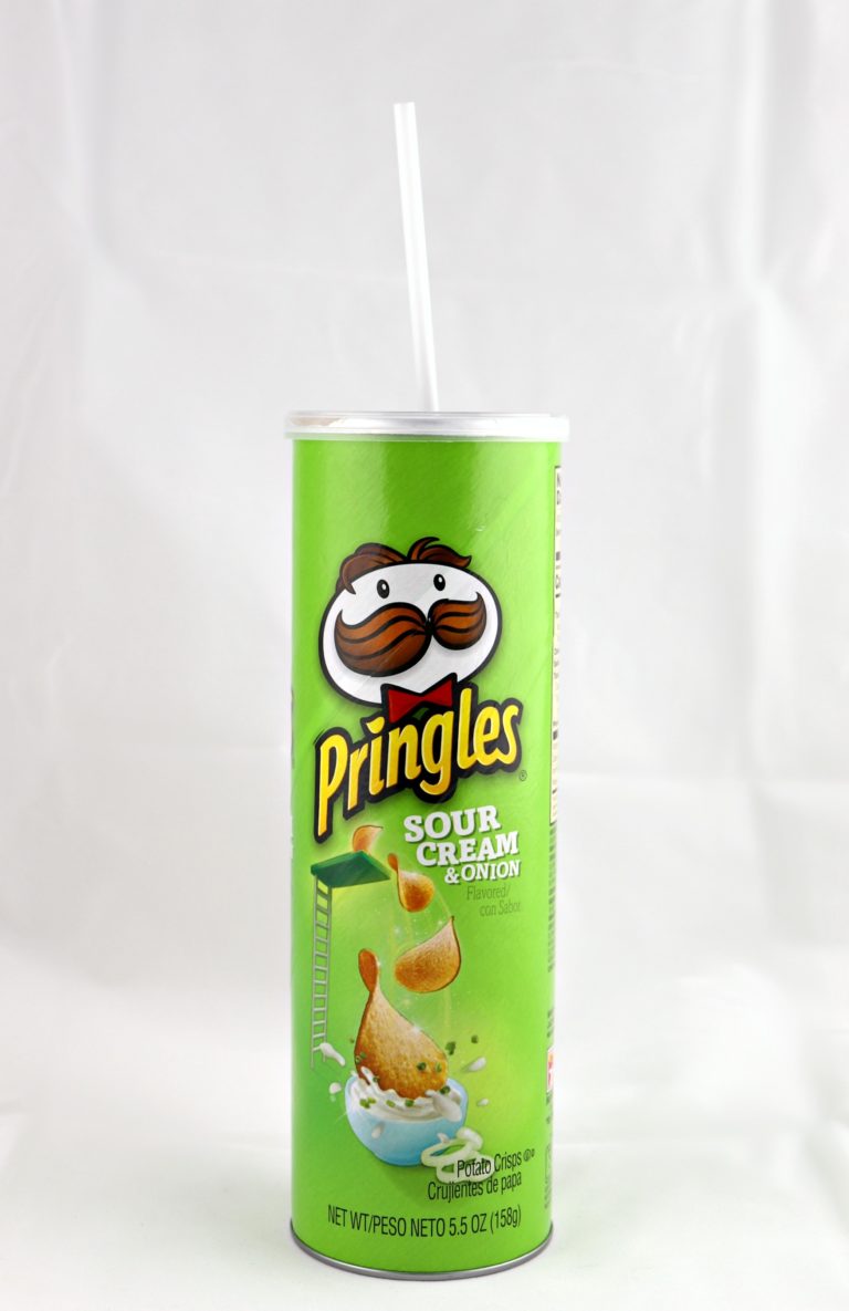 Wine from a Pringles Can: Sippy Cup Tutorial - Morena's Corner