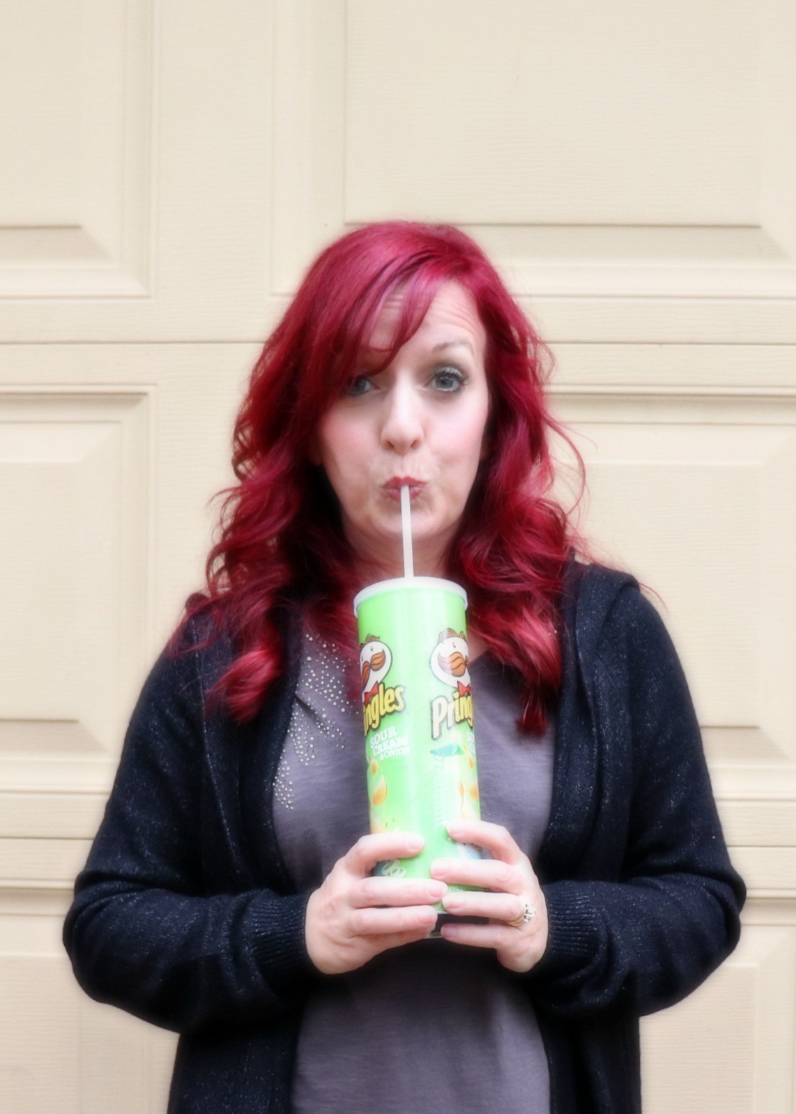 Wine from a Pringles Can: Sippy Cup Tutorial - Morena's Corner