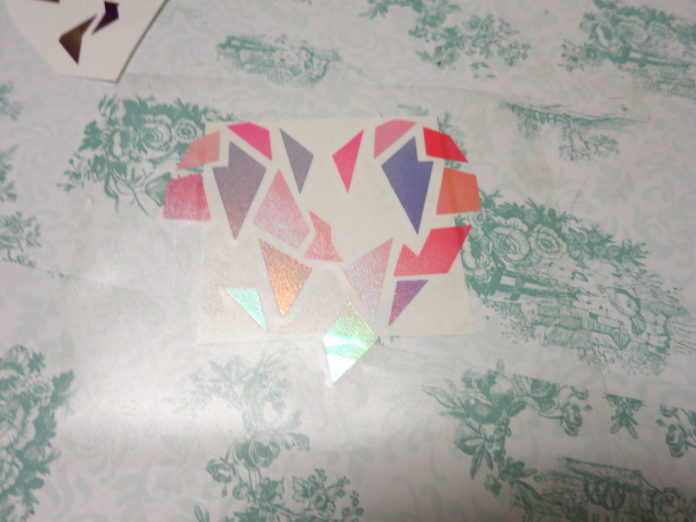 DIY Foil Cards Made Using Opal Vinyl - Morena's Corner