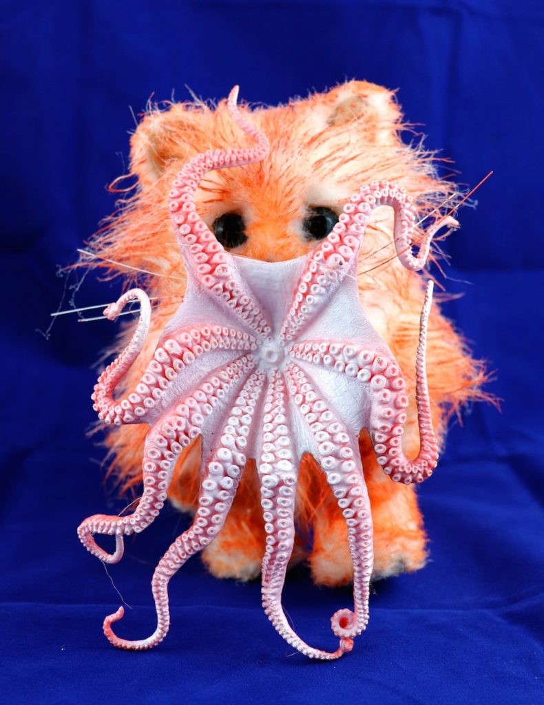 Flerken DIY Device Holder: Geek Craft - Morena's Corner