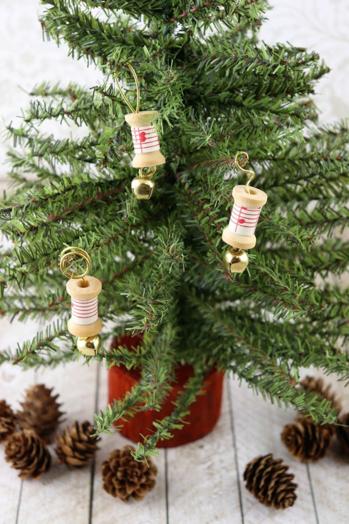 Wood Spool Ornaments: 12 Days of Christmas Crafts - Morena's Corner