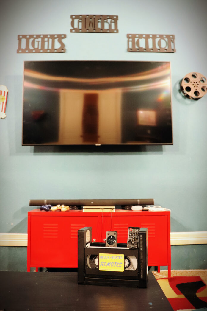 What Can I Make with Old VHS Tapes? - Morena's Corner