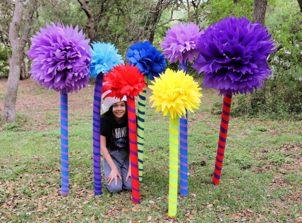 Make Truffula Trees using Oly-Fun Fabric - Morena's Corner