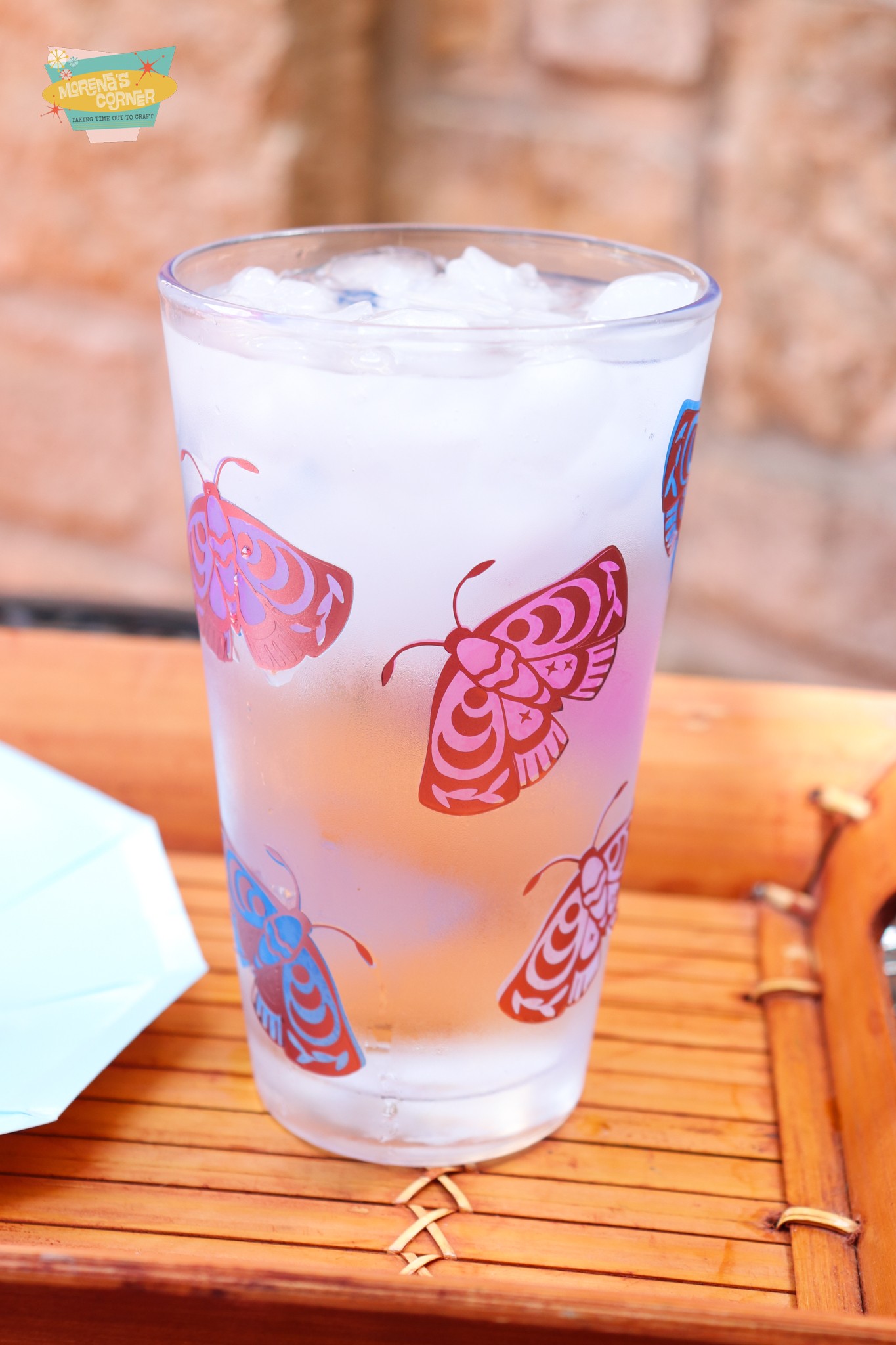 Color Changing Vinyl DIY: Drinking Glass - Morena's Corner