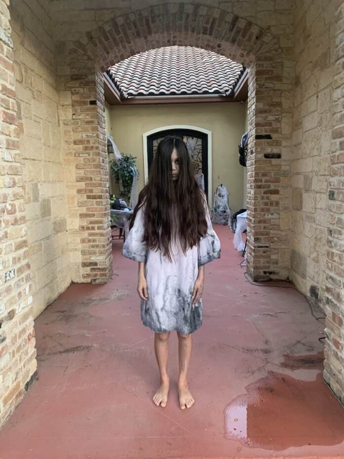 DIY Samara Morgan Costume from The Ring - Morena's Corner